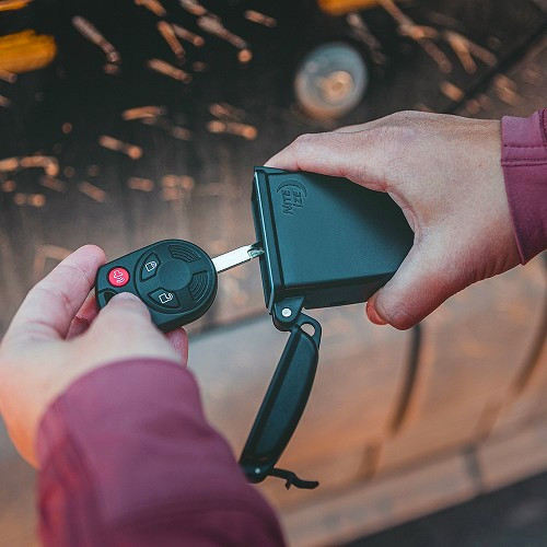 XL magnetic key safe HIDEOUT NITE IZE KBXL-01-R7 - CG11573 nite_ize ...